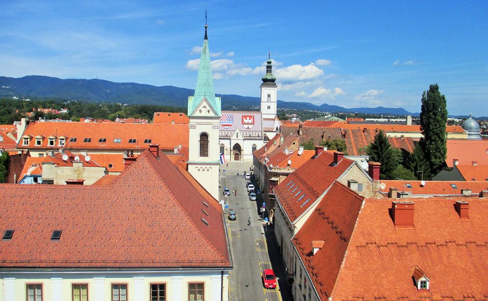 11273_10204802733734450_4318271066392172216_n – Aventar